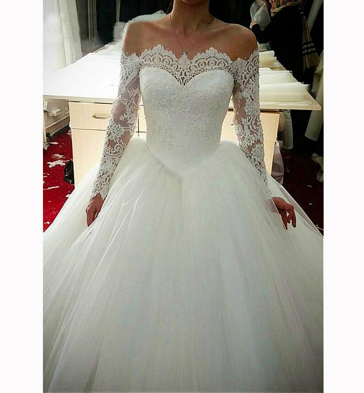Elegant Tulle Off-the-shoulder Neckline Basque Waistline Long Sleeves ...